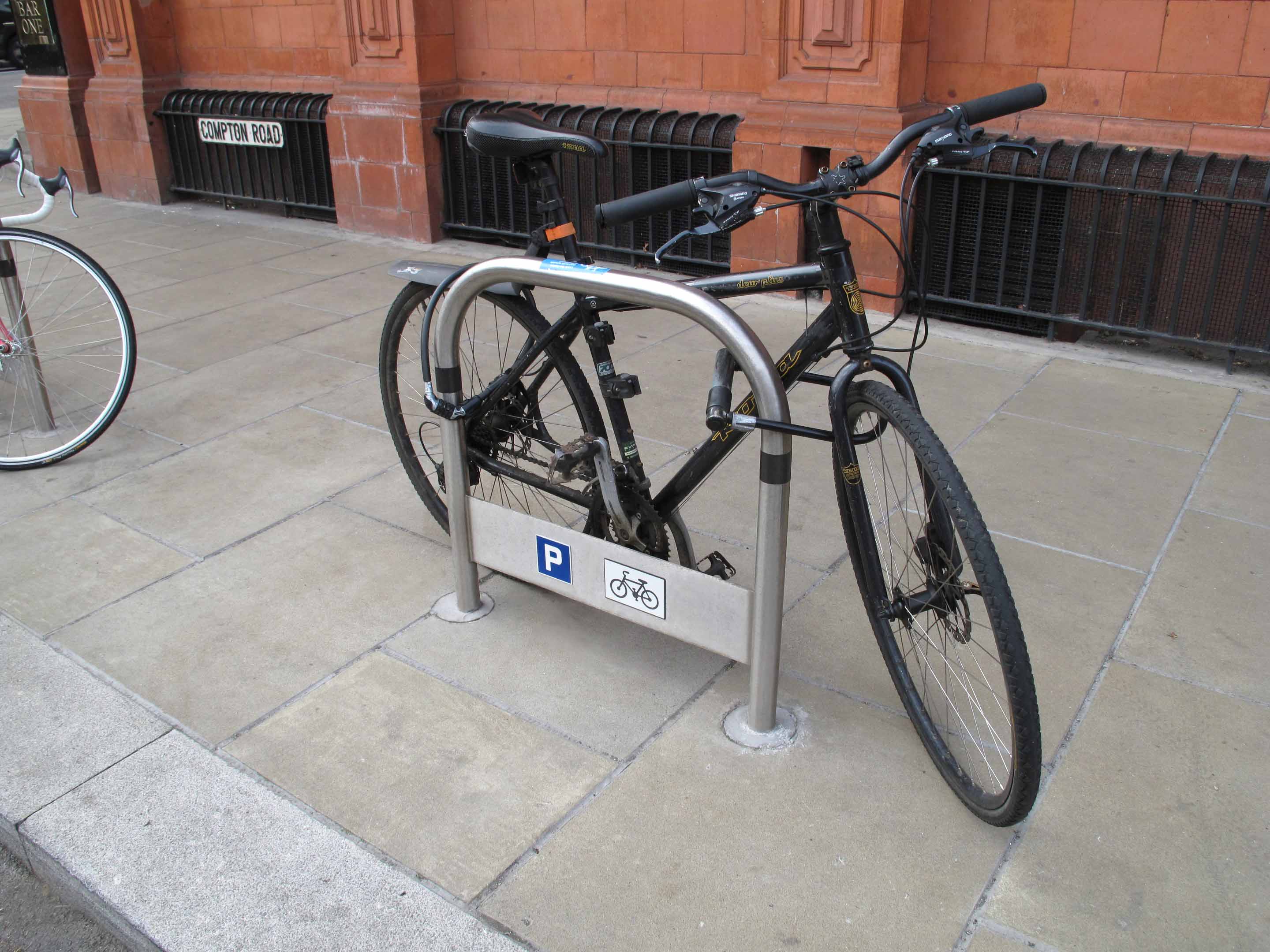 Transport Cycle Stand | Furnitubes