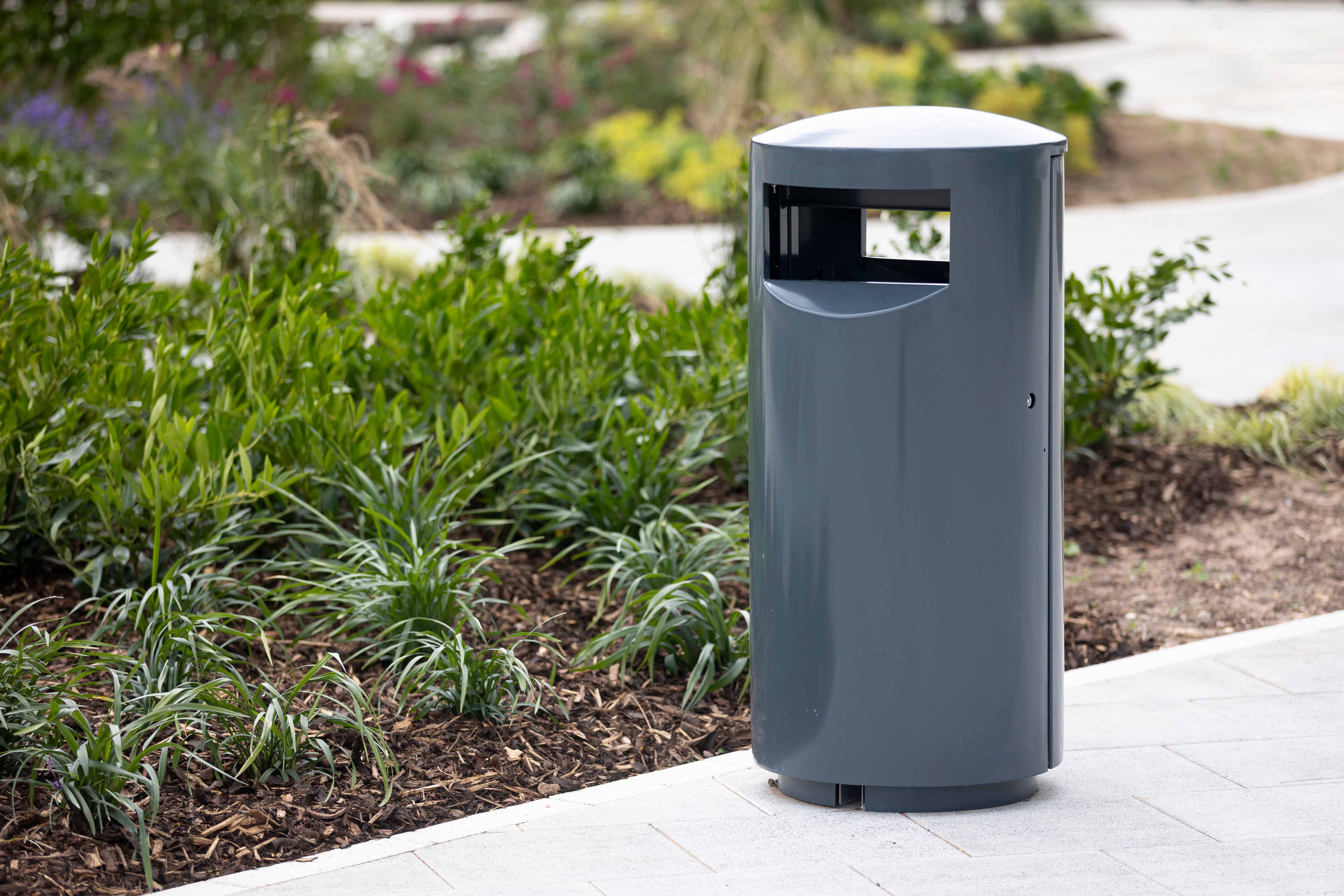 Zenith Outdoor Litter Bin | Furnitubes